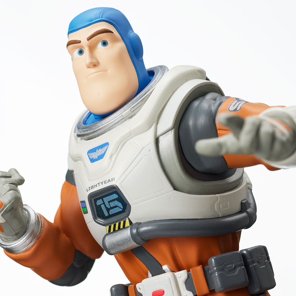 バズ・ライトイヤー スーパープレミアムフィギュア “バズ・ライトイヤー／XL-15・スーツ” - おもちゃ箱